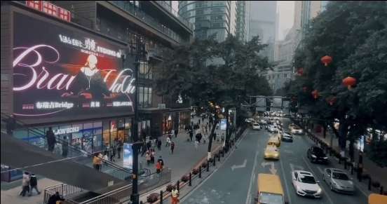 “用音乐诠释勇敢”VaVa毛衍七2024勇敢世界巡回演唱会重庆站开演 - 360娱乐，你开心就好