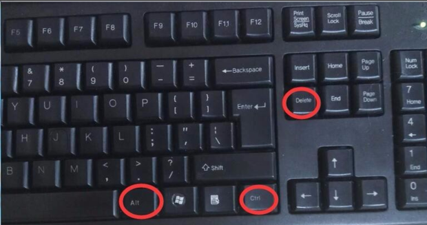 电脑开机后进不了系统显示英文怎么办_360新知